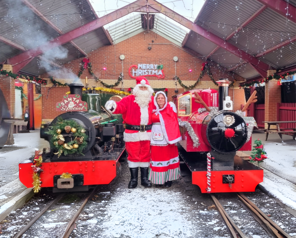 Visit Santa and his elves onboard our Santa Specials